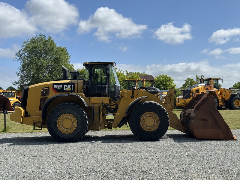 wheel loader Caterpillar 982 - Podlasly Baumaschinen
