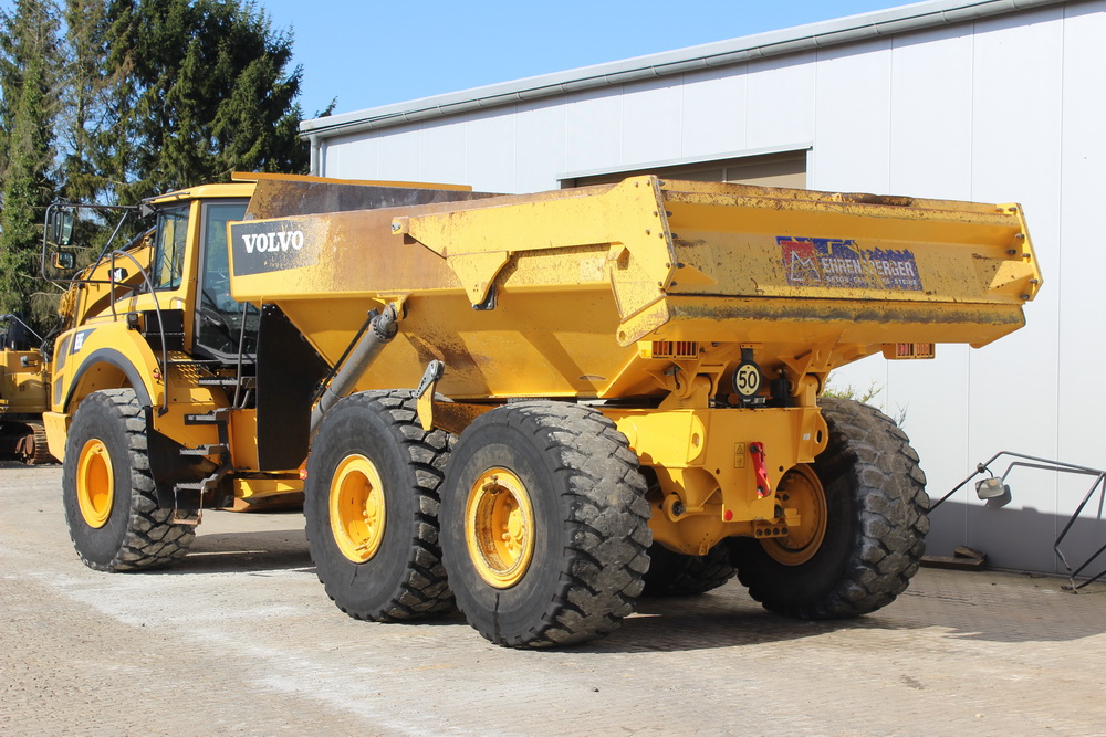 Dumper Volvo A 35 F - Podlasly Baumaschinen