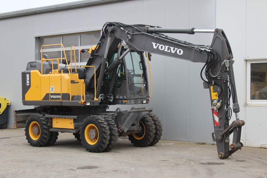 Mobilbagger Volvo EW 160 E - Podlasly Baumaschinen