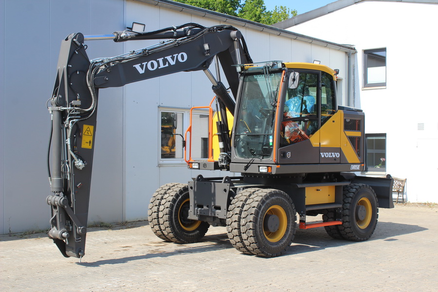 Mobilbagger Volvo EWR 150 E NEW 2023 - Podlasly Baumaschinen